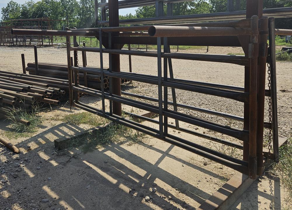 10' pasture gate - Dave's Welding